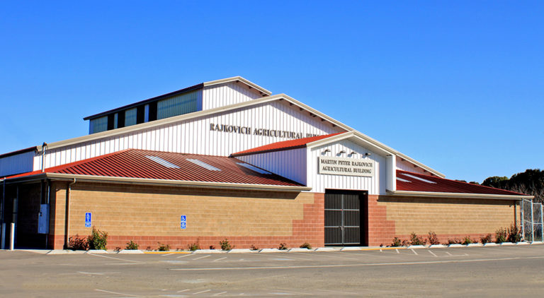 Rajkovich Agricultural Livestock Education Building - CBC Steel Buildings